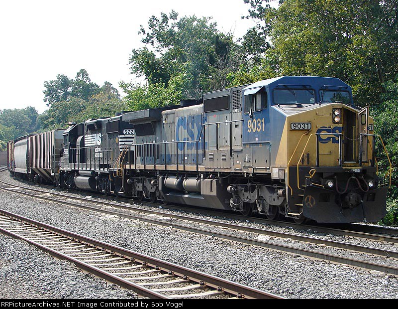CSX 9031 & NS 5223